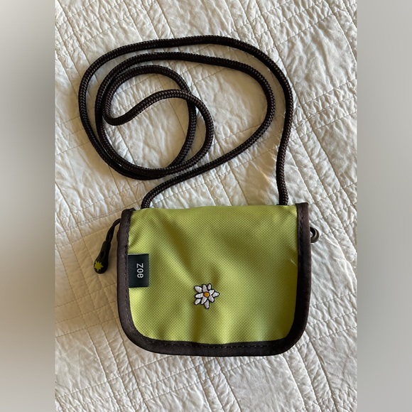 Sherpani | Bags | Sherpani Zoe Crossbody Travel Wallet | Poshmark